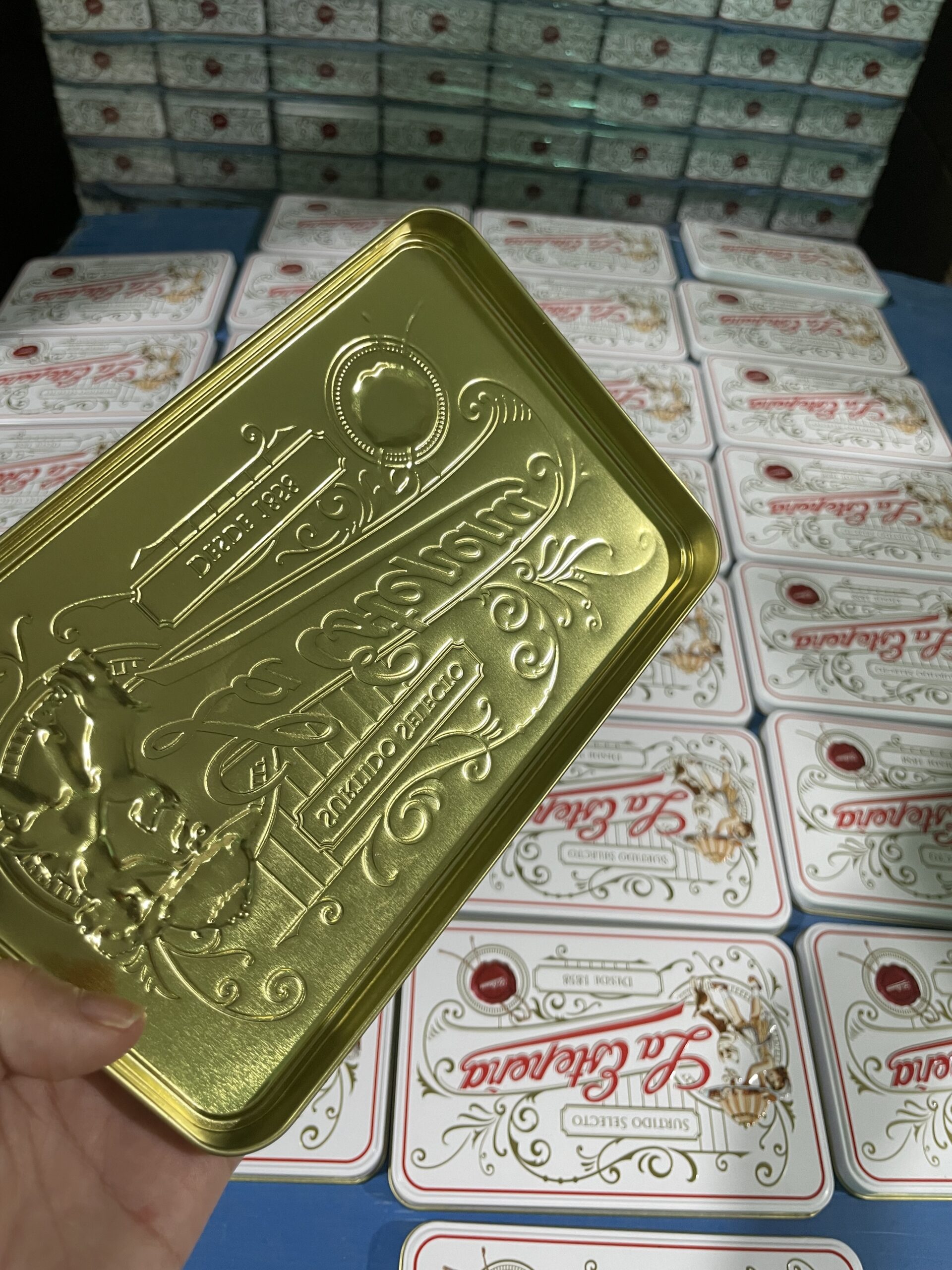 Slip Lid Tin - ShingWah Tins