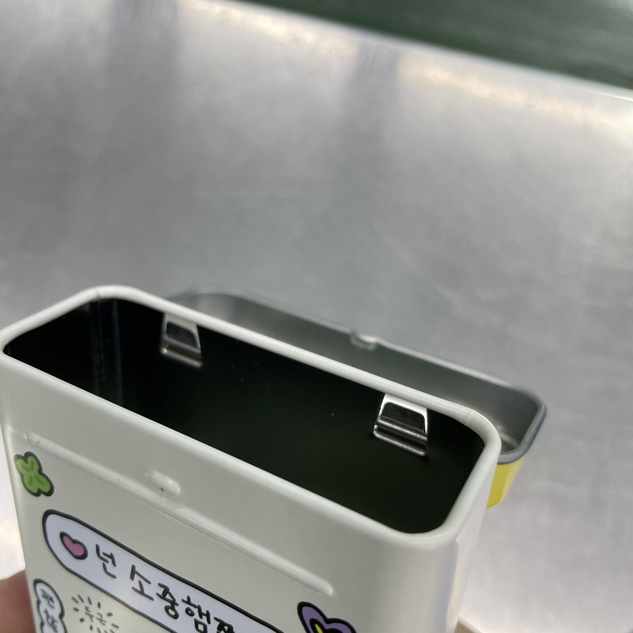 Hinged Lid Tin Containers Manufacturer - TINSPKG